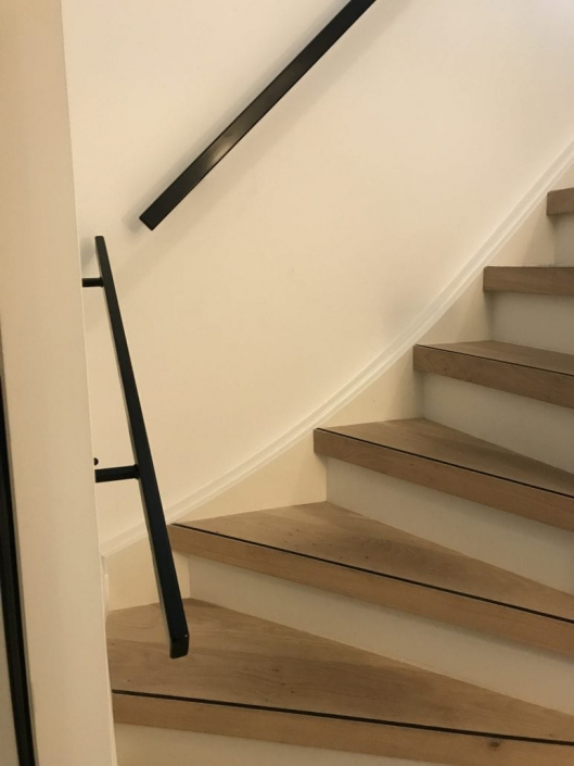Stalen trapleuning kopen? Bekijk ze op Binnendeurvanstaal.com!
