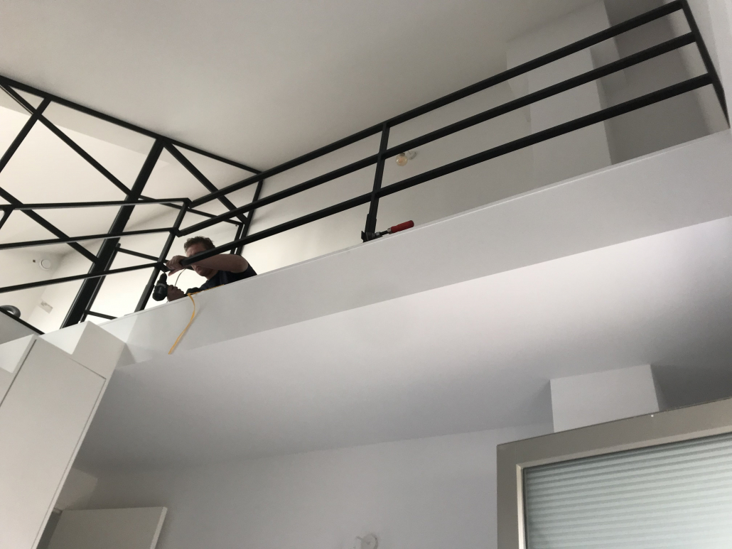 Industriële trap en schuine wand | Bekijk dit project