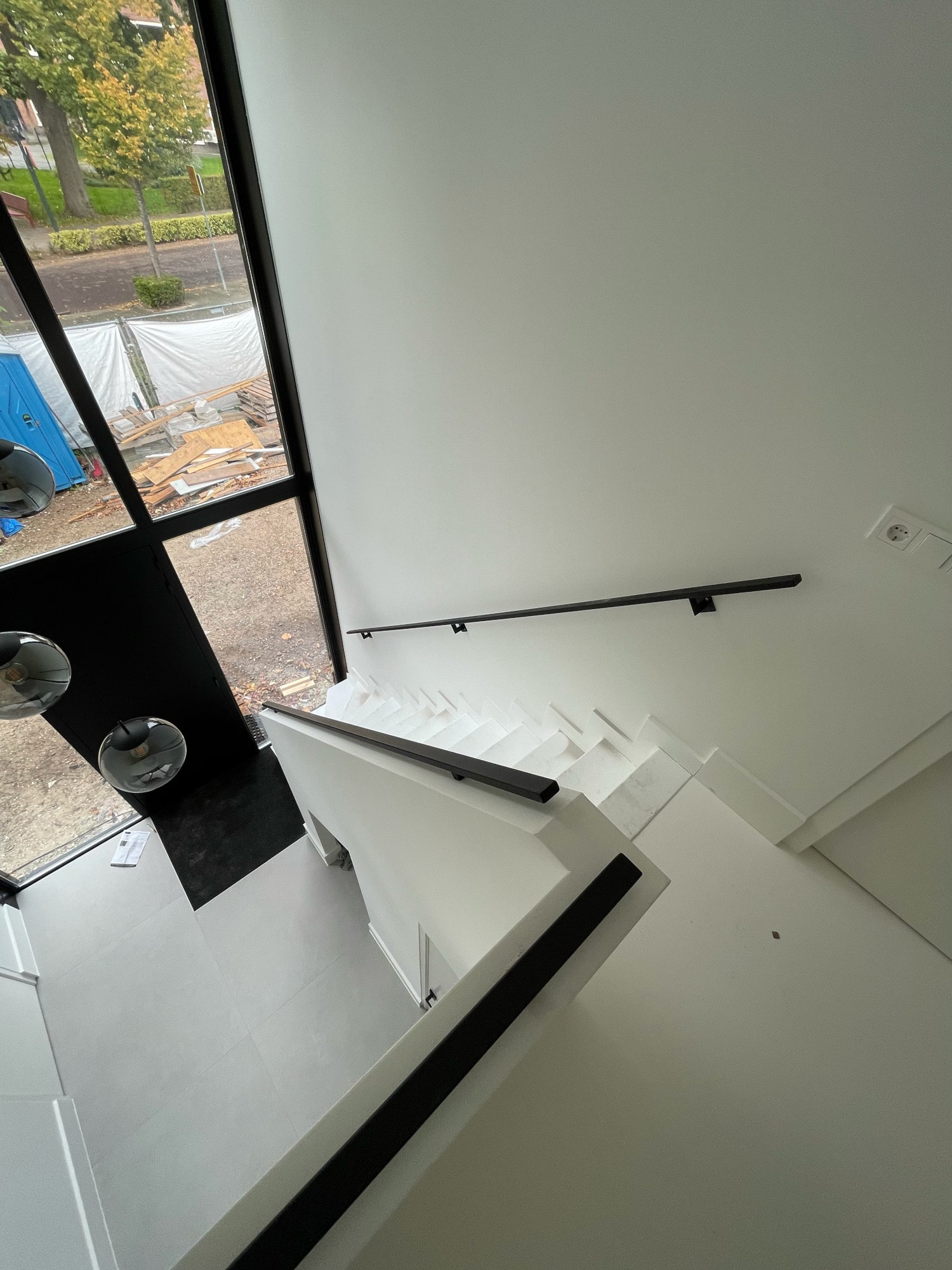 Stalen trapleuning kopen? Bekijk ze op Binnendeurvanstaal.com!